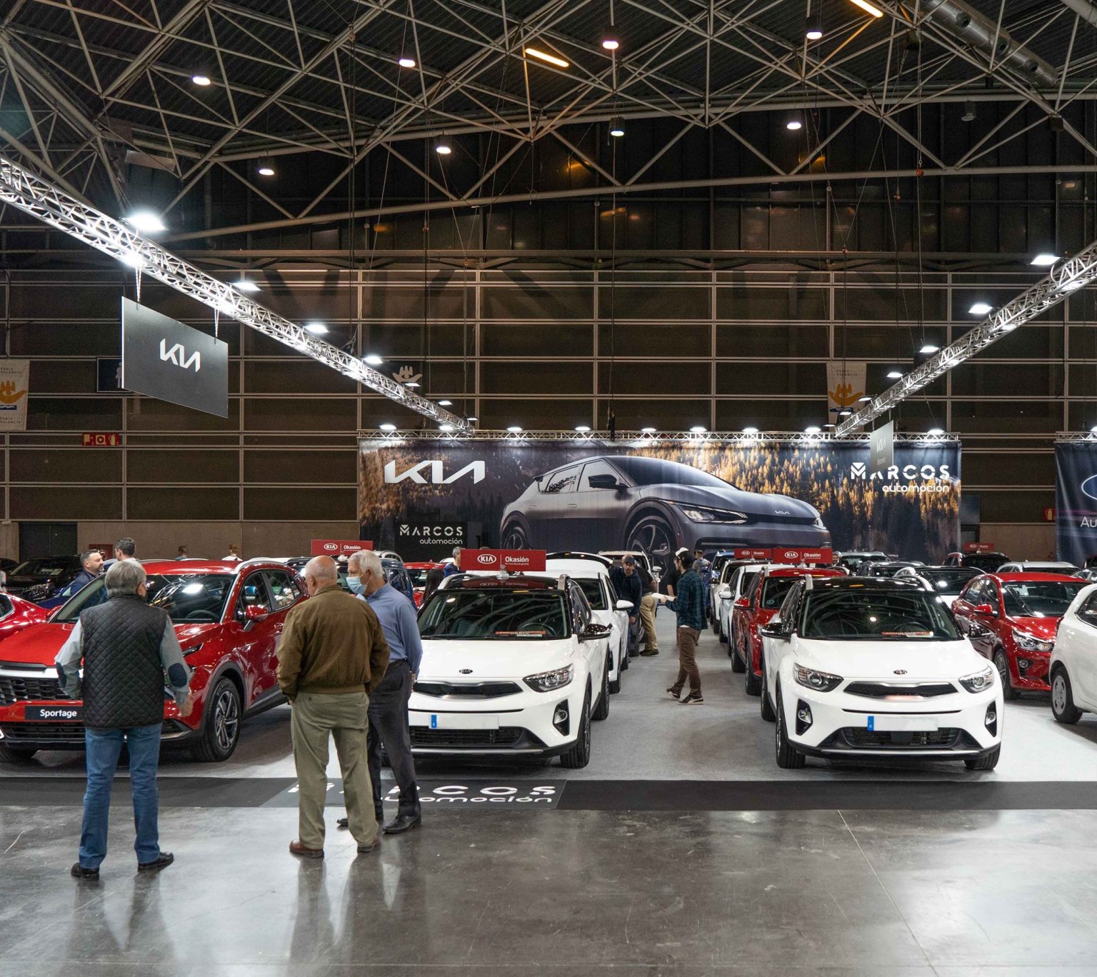 Kia Marcos Automoción presenta el nuevo EV6, mejor Coche del Año 2022 ...